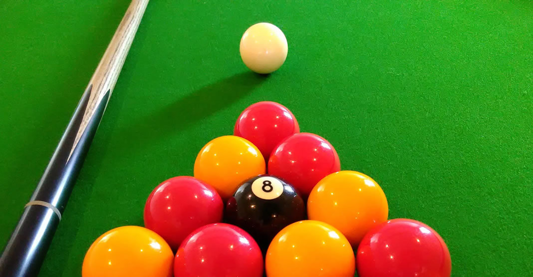8 Ball Bar & Sports | Pub & Sports Bar in Paignton